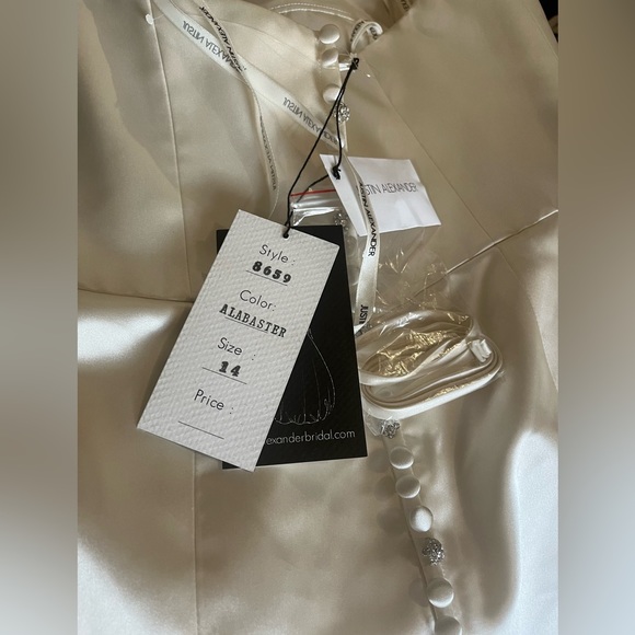 Justin Alexander | Dresses | Justin Alexander Bridal Mermaid Fit In ...